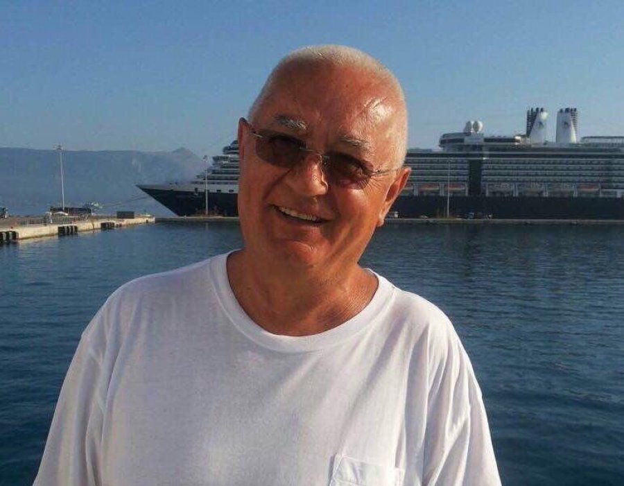 Gazetarja dhe Violinisti... - Gazeta Standard Online